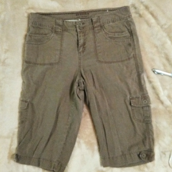 Sonoma | Pants & Jumpsuits | Sonoma Taupe Capris | Poshmark